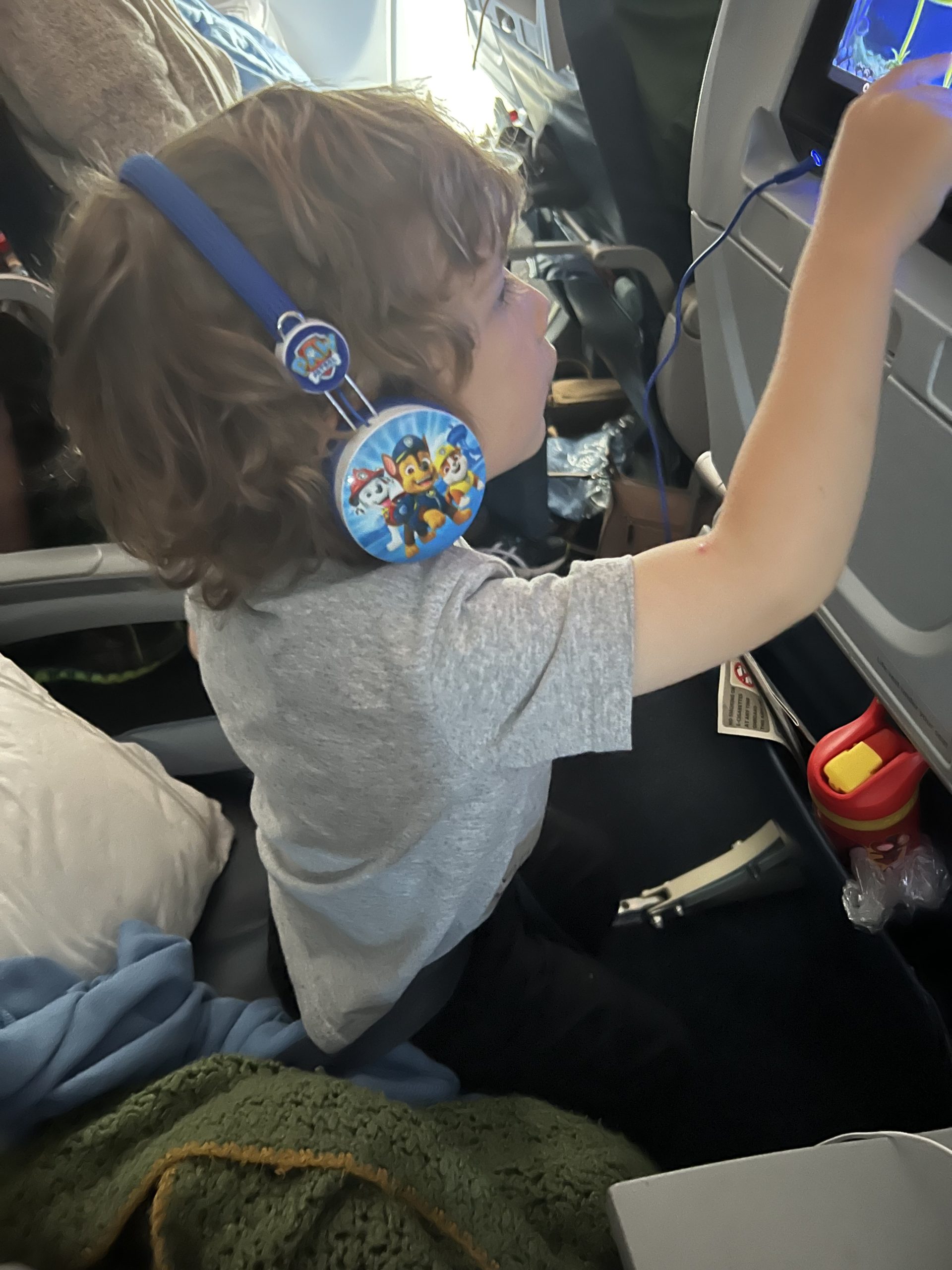 Flying with Kids: A Tried and Trusted Recipe for a Hassle-Free Flight ...