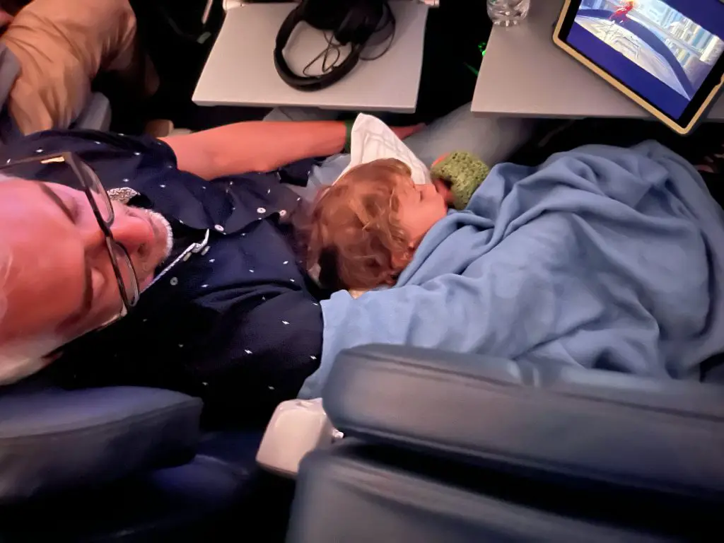 Flying with Kids: A Tried and Trusted Recipe for a Hassle-Free Flight ...