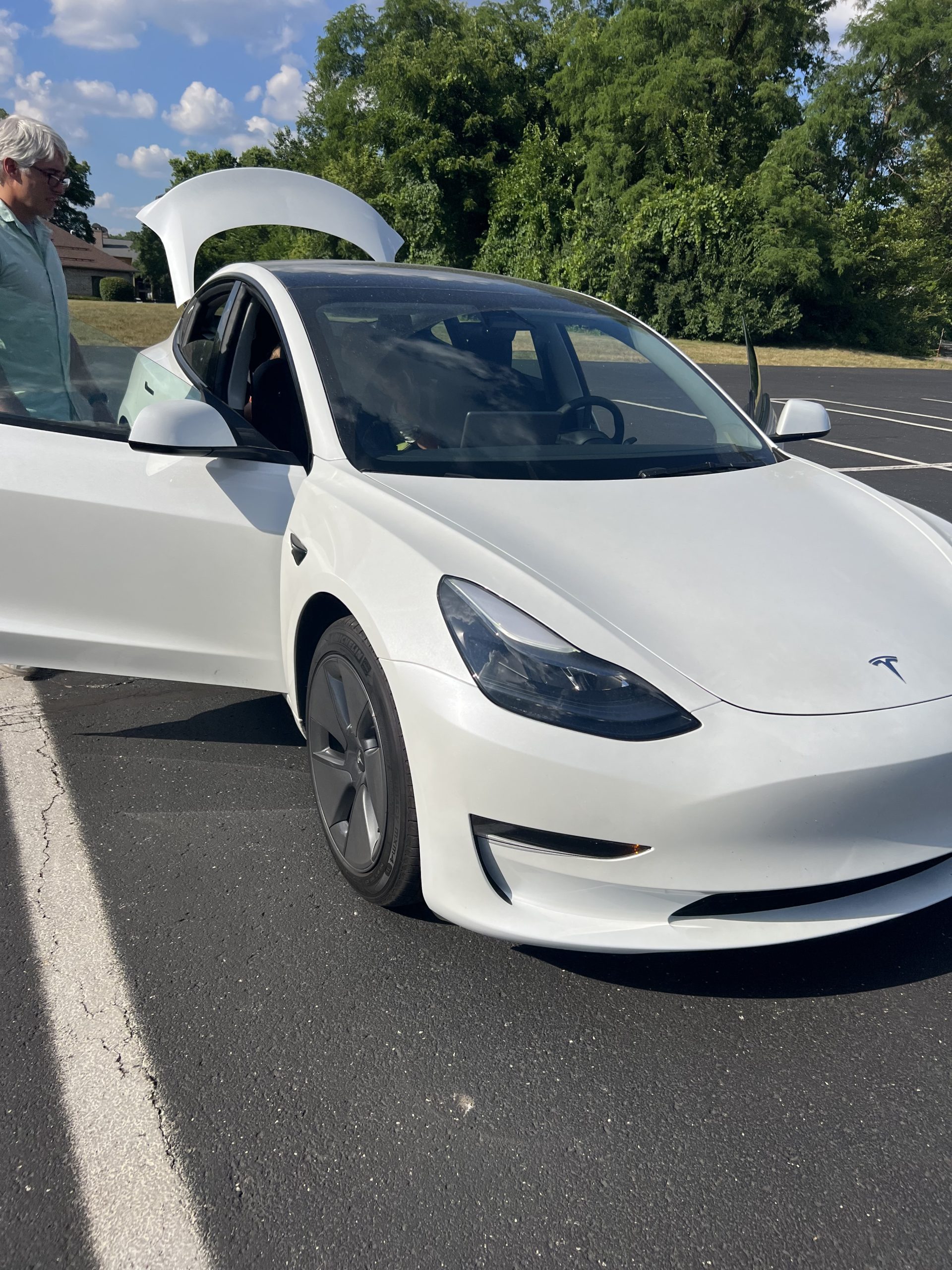 Tesla Might be For Families!: THE TESLA Y 7 SEATER – Work. Play. Mommy.